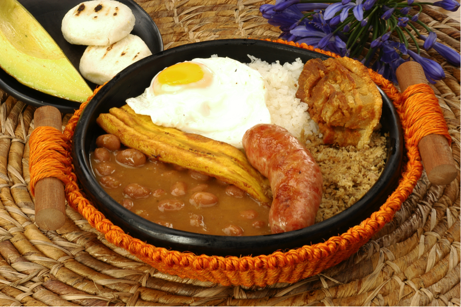 6 Essential Bandeja Paisas in Bogotá | Xtreme Foodies - The world's ...